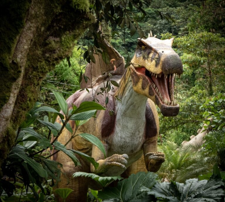 Dino land / Río Agrio - Ticos.CR